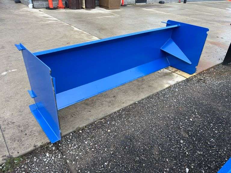 8' Economy Pusher - RES Auction Services