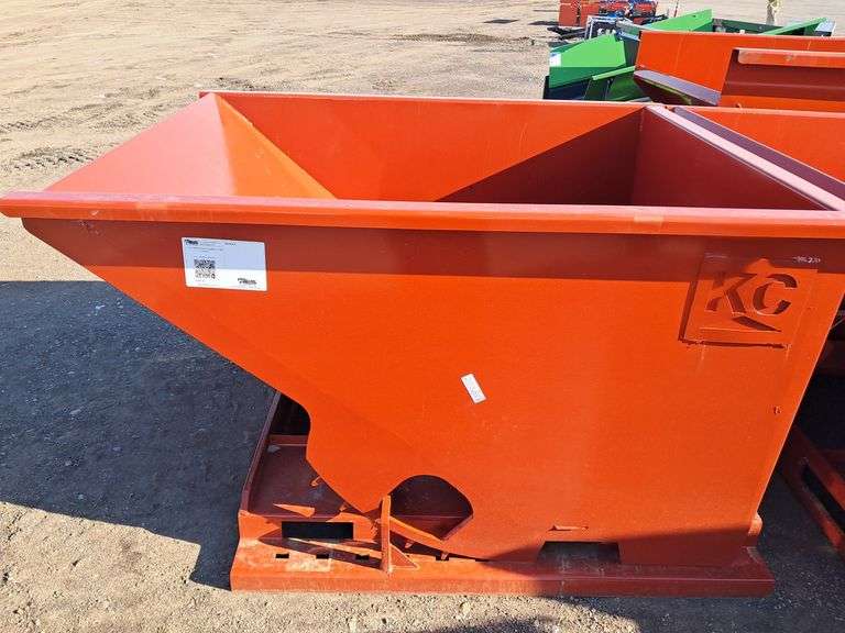 1.5 CY Self Dumping Hopper w/ Fork Pockets - RES Auction Services