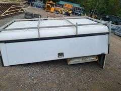 8' Truck Cap - RES Auction Services