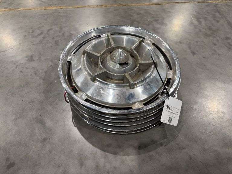 (6) Assorted Vintage Hub Caps - RES Auction Services