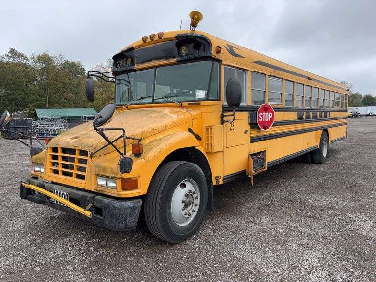 2005 Blue Bird BB Conventional School Bus - RES Auction Services