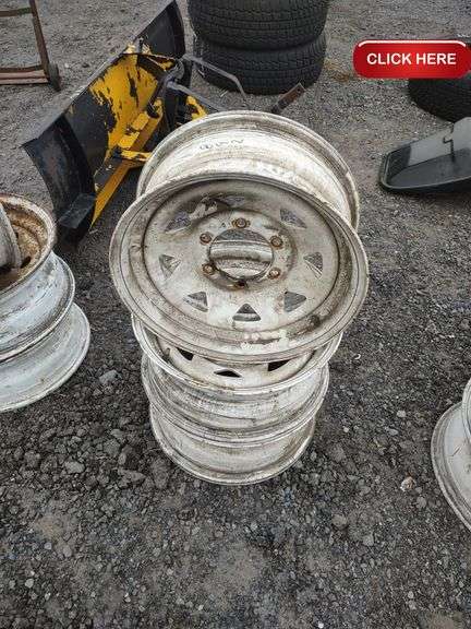 3- 15" trailer rims - Rideau Auctions
