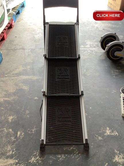 Pixie paws dog ramp - Rideau Auctions