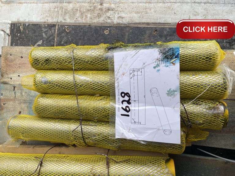 Lot of (4) 65mmx475mm Universal Bucket Pins - Rideau Auctions