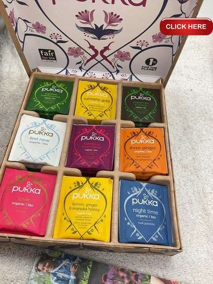 Pukka tea set - Rideau Auctions