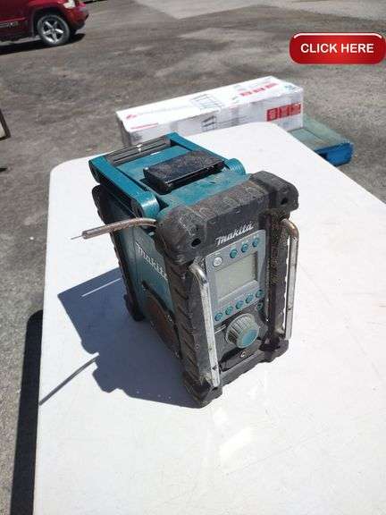Makita radio - Rideau Auctions