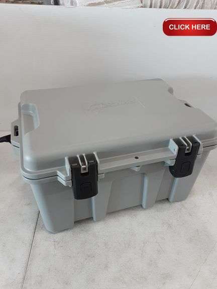 Coho Box - Rideau Auctions