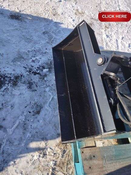 Miva 32" swivel mini ex bucket - Rideau Auctions