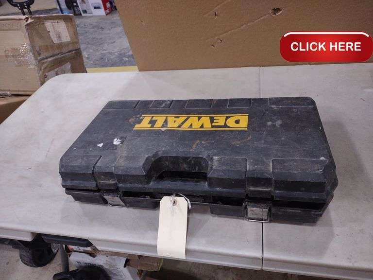 DeWalt 20v cordless grease gun - Rideau Auctions