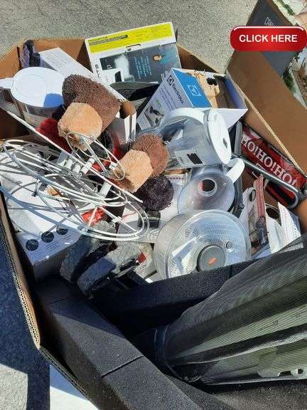 Mixed skid of broken items, damaged, missing pieces - Rideau Auctions