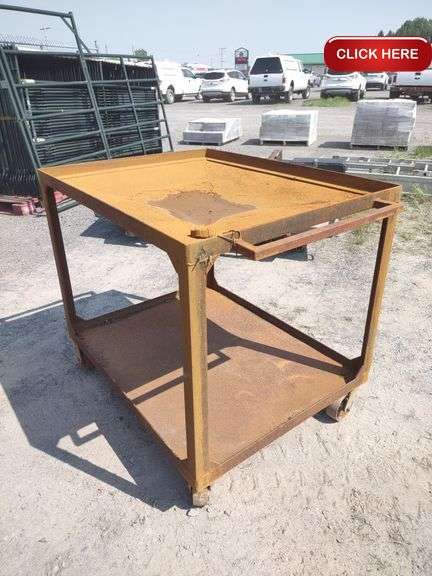 44 x 34" metal workbench/drain table - Rideau Auctions