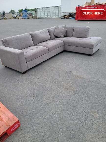 L shape couch - Rideau Auctions