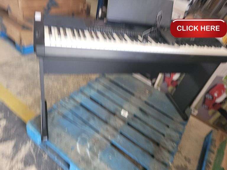 Casio CDP-240R piano keyboard - Rideau Auctions