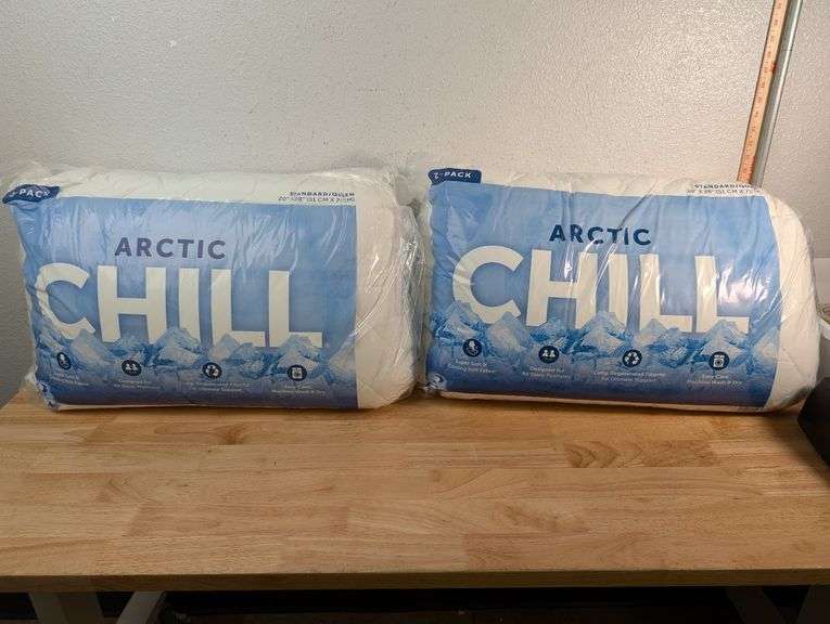 Arctic Chill Super Soft Cooling Fabric Bed Pillows, 4 Pillows, Like New - Rio Grande Trade