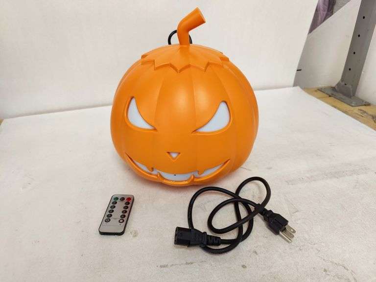 Pumpkin Fog Machine w/ Remote | Like New - Rio Grande Trade