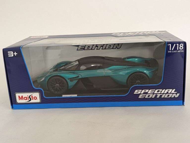 Maisto Special Edition 2021 Aston Martin Valkyrie 1/18 Scale | Like New ...