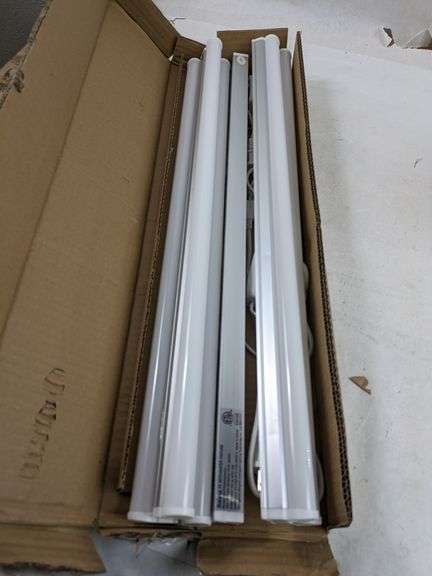 LED T5 Integrated Fixture - Rio Grande Trade