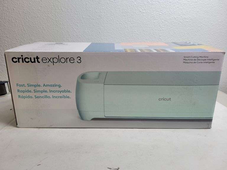 Cricut Explore 3 Smart Cutting Machine, Employee Tested - Rio Grande Trade