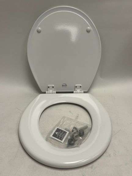 BEMIS Toilet Seat, Visually Good Condition - Rio Grande Trade