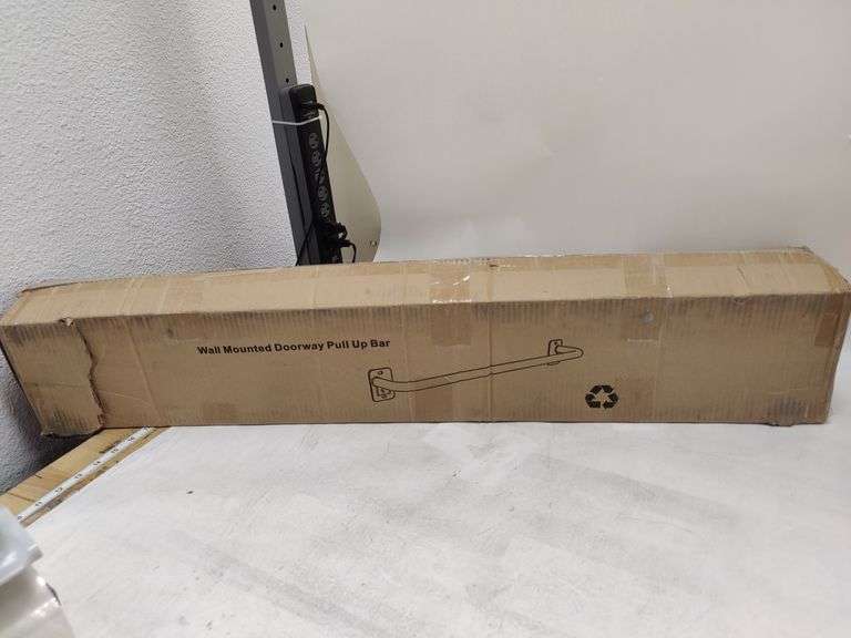 Wall Mounted Pull Up Bar , Like New/Open Box - Rio Grande Trade