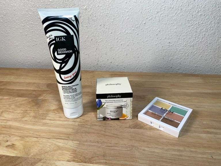 Target Makeup Bundle , New/Sealed - Rio Grande Trade