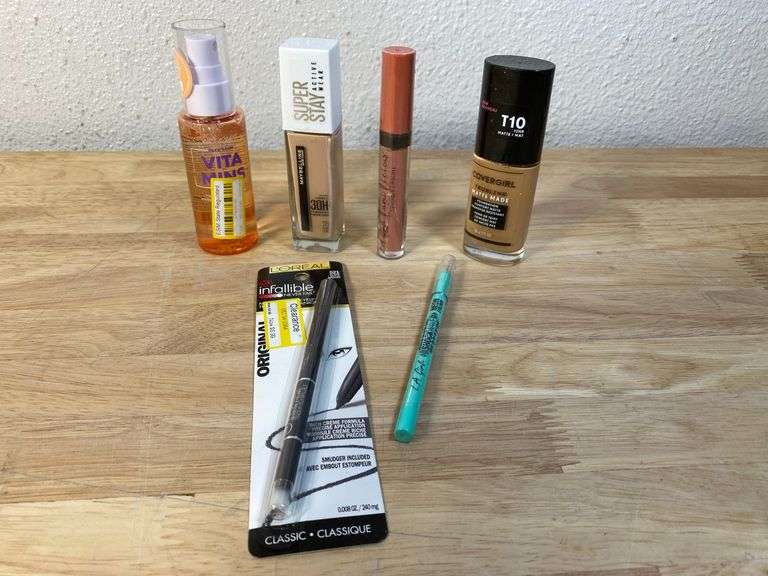 Target Makeup Bundle , New/Sealed - Rio Grande Trade