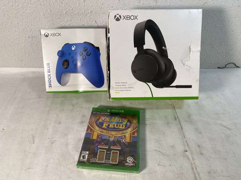Xbox Bundle: Wireless Controller + Stereo Headset + Family Feud Game ...