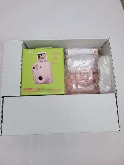 Instax FujiFilm Mini 12 Instant Camera Gift Set , Like New/Open Box ...