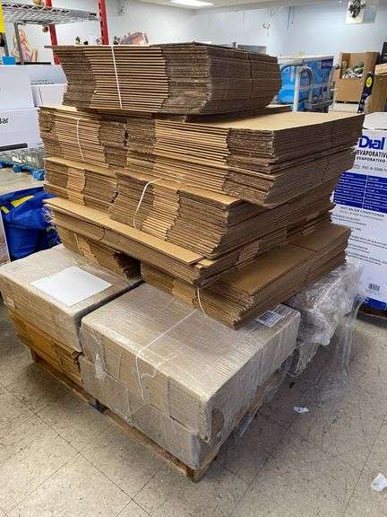 Pallet of Shipping Boxes, Various Sizes, Approx 413ct. , Like New/Open ...