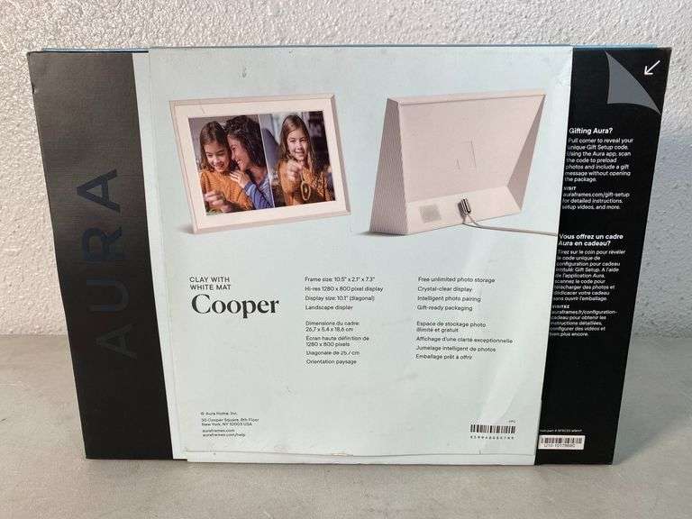Aura Frames Digital Photo Frame , Like New/Open Box - Rio Grande Trade