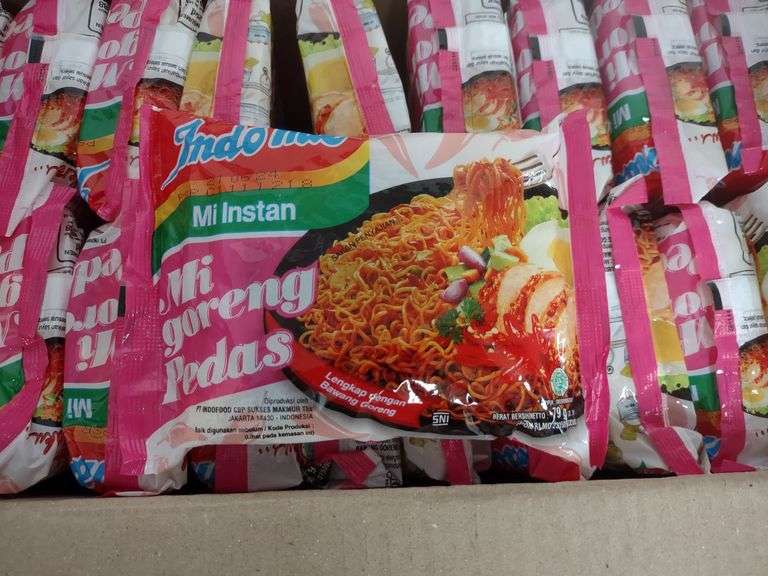 Indomie Foods Mi Goreng Instant Noodles Hot & Spicy Flavor 40 Pcs ...