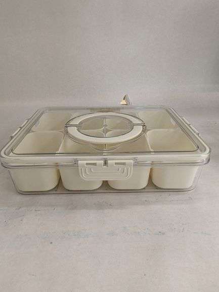 Divided Plastic Serving Tray, Like New - Rio Grande Trade