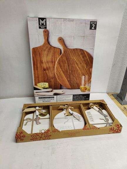 Member's Mark Kitchen Ware Bundle, Charcuterie Board, Set of 2 ...