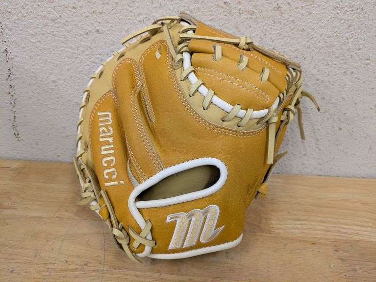 Marucci Acadia M Type 220C1 32" Youth Catchers Mitt | Like New - Rio ...