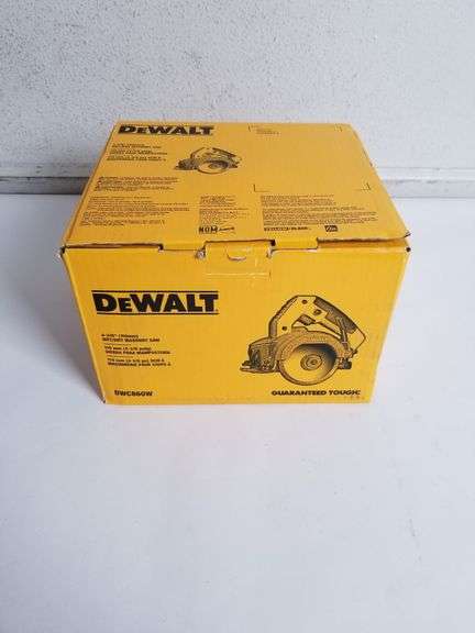 DEWALT DWC860W 4-3/8" (110mm) Wet/Dry Masonry Saw | Open Box - Rio ...