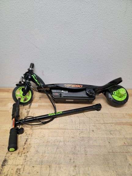 RAZOR Power Core E90 Electric Hub Motor Scooter Series | Open Box - Rio ...