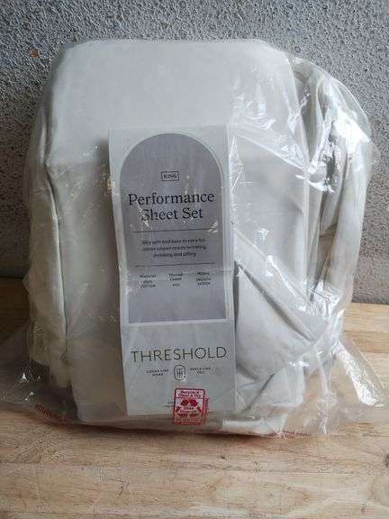 THRESHHOLD Performance Sheet Set, King | Open Box - Rio Grande Trade