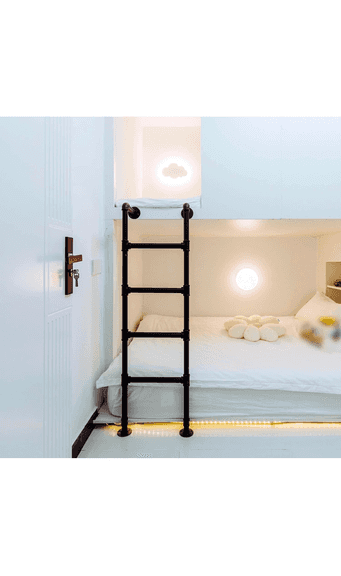 4 Steps Wall/Floor-Mounted Ladder | Damaged | (See Condition Notes ...