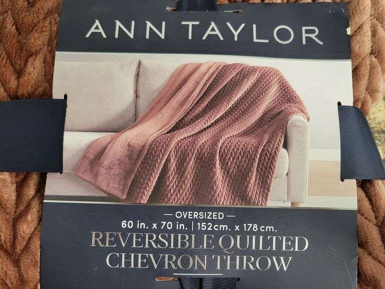 ANN TAYLOR 60x70" Reversible Quilted Chevron Throw | Open Box - Rio ...