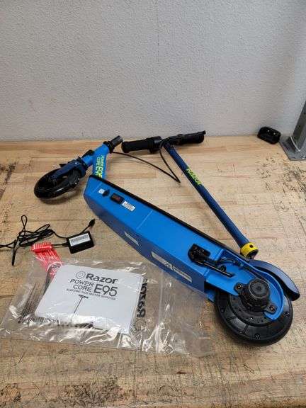 Razor Kids Power Core E95 Electric Hub Motor Scooter, Blue, 120lbs ...