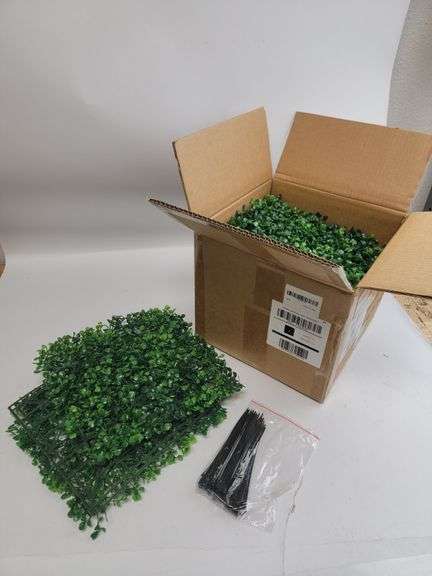 10" x 10" Green Leave Artificial Grass Squares, Wall Mounted, QTY 20, w ...