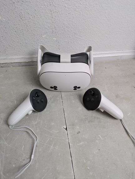 META QUEST VR Headset | Open Box - Rio Grande Trade