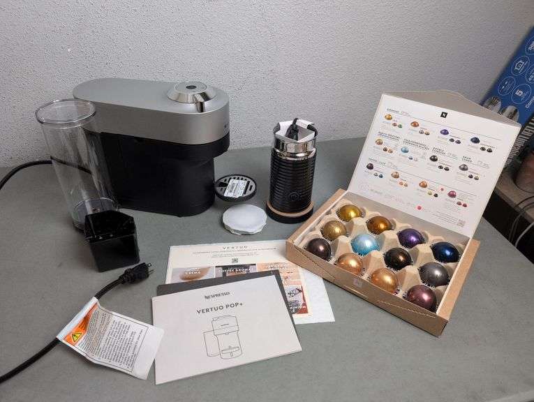 NESPRESSO - Vertuo Pop+ Deluxe & Aeroccino 3 Table Top Coffee Machine ...