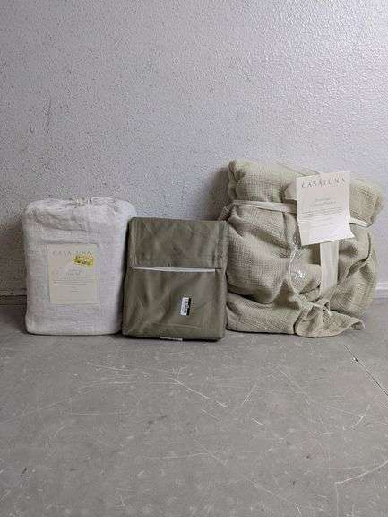THRESHOLD Solid Performance Sheet Set Full Size, CASALUNA Premium ...