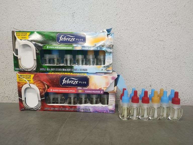 FEBREZE Plug And Refill Bundle: 2 Plugs And 16 Assorted Holiday Scent ...