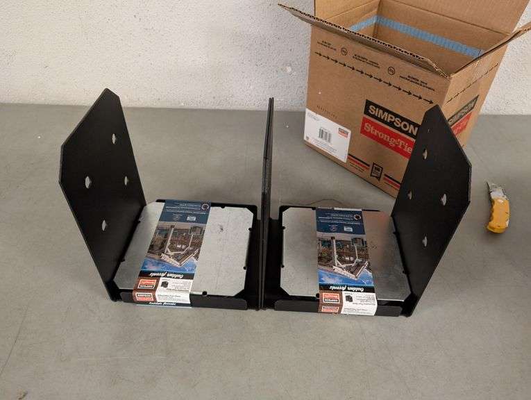 Simpson Strong-Tie APVB88R Outdoor Accents, Black Powder-Coated Post ...