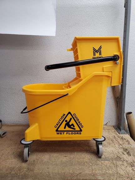 MEMBERS MARK Commercial Mop Bucket and Wringer | Open Box - Rio Grande ...