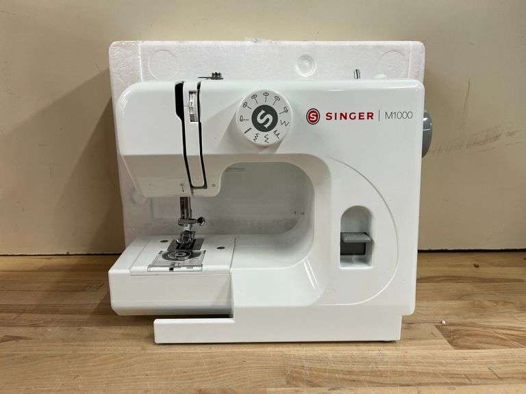 SINGER Mending M1000 Sewing Machine | Open Box | (See Condition Notes ...