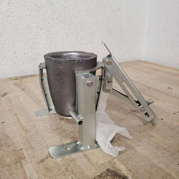 Nelyrho Hand-Held Crucible Pouring Tongs | Open Box | (See Condition ...