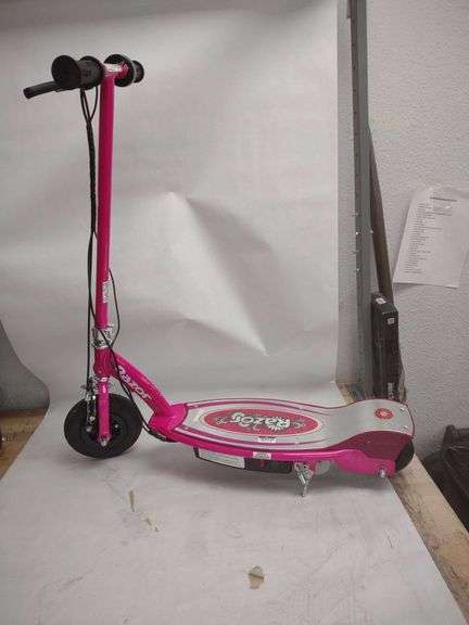 Razor Power Core E100 Electric Scooter, Daisy Pink | Open Box | (See ...
